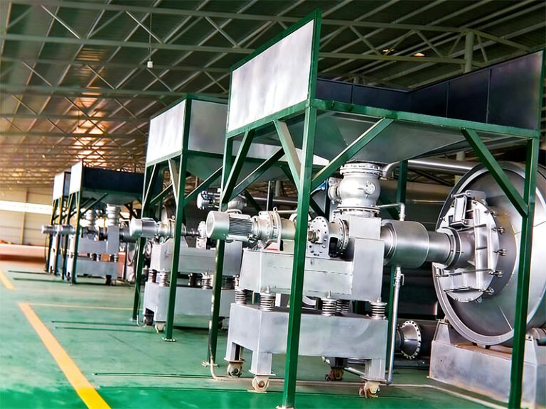 Semi Continuous Pyrolysis System For Waste Tyre Disposal